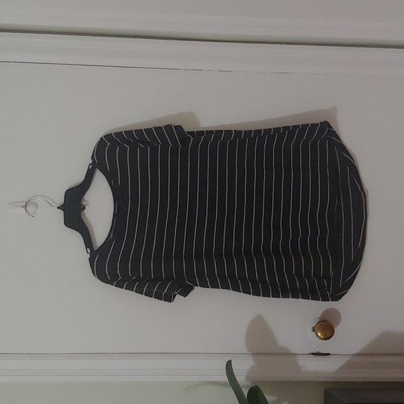 Pink Clover | Tops | Pink Clover Dark Gray And White Horizontally ...